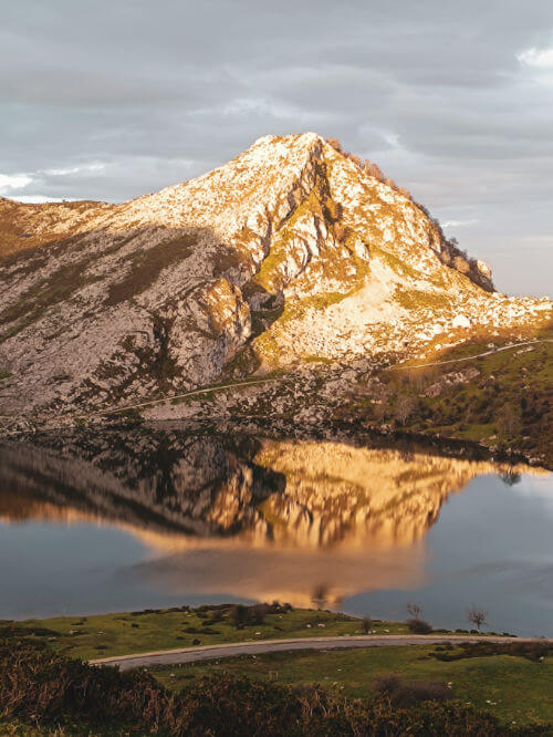 Covadonga Lakes: A Local’s Guide for a Perfect Experience | UpNorth Spain